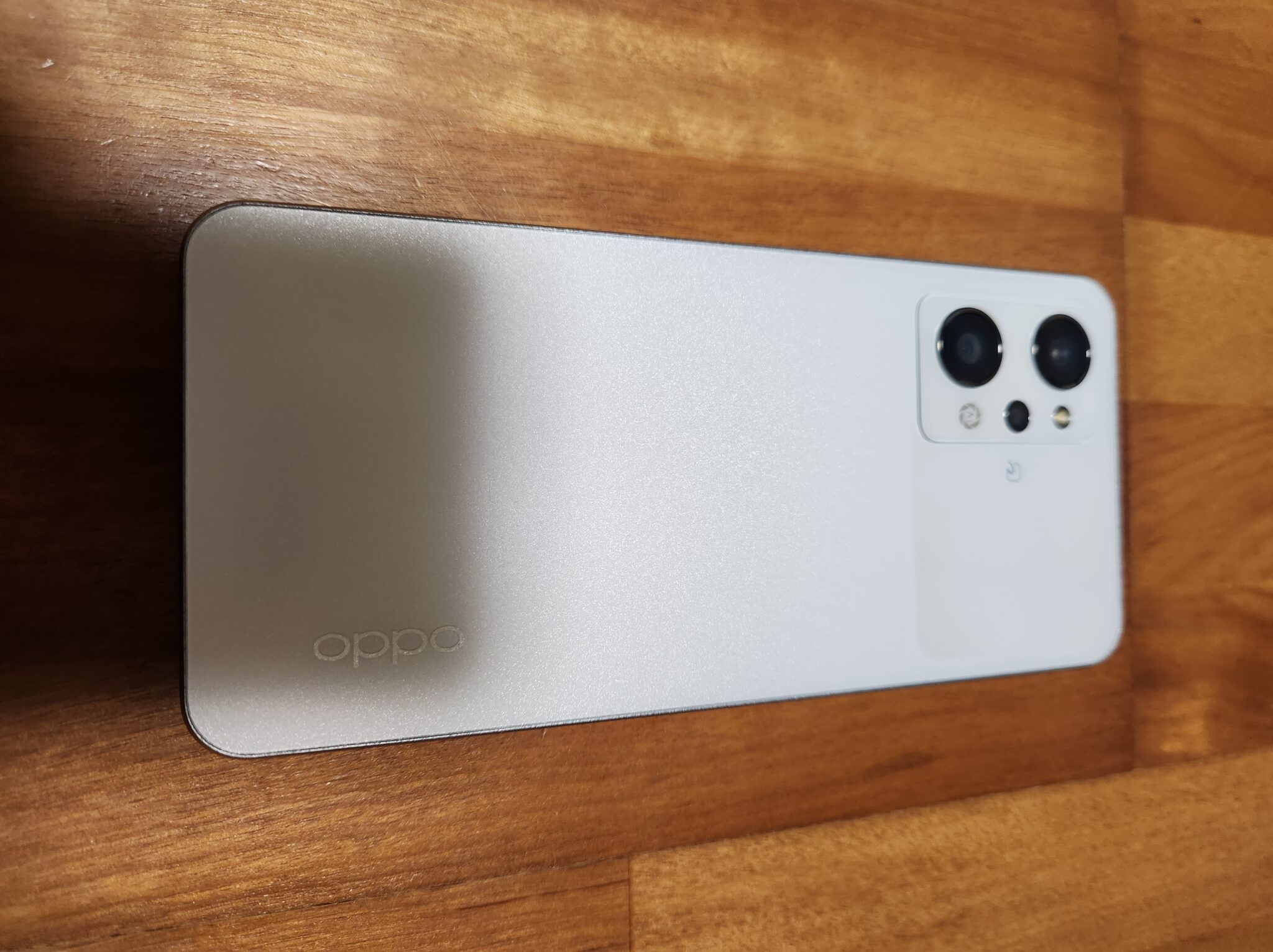 OPPO Reno9A『スペック 価格表』スマホ【Antutuベンチマーク 電池持ち 比較表】 | トラアロブログ Traveling ...